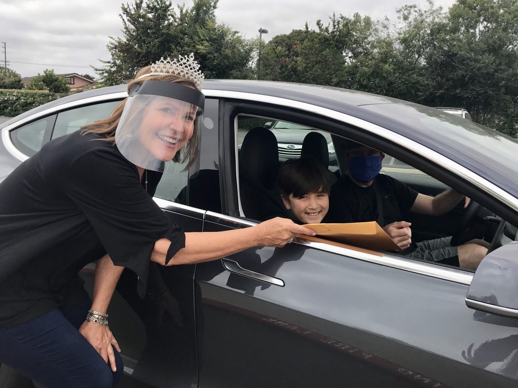 LAEF Queen assists with Summer Enrichment Institute | The Event News ...