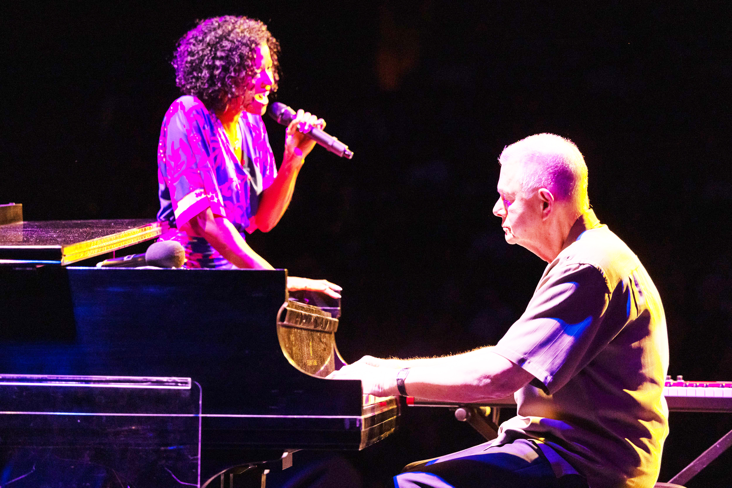 Carpenter, Goldsberry on stage to celebrate 30th Anniversary of ...